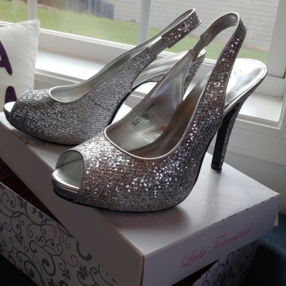 Lulu Townsend | Shoes | Gorgeous Silver Sequined Lulu Townsend Pumps | Poshmark